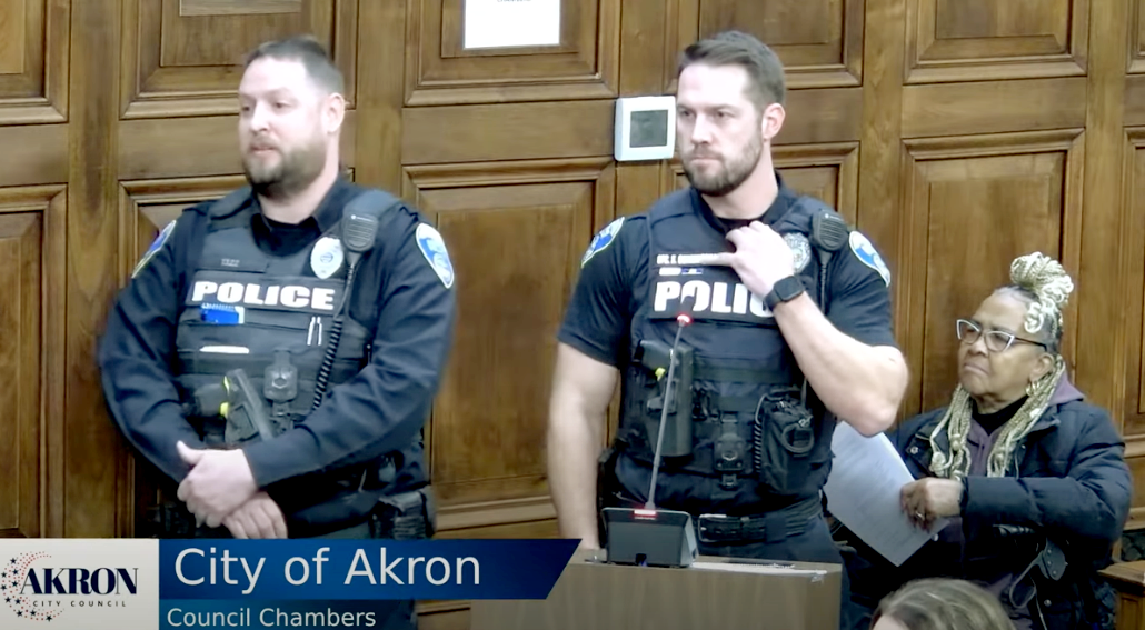 Akron City Council praises Akron police officers for heroism