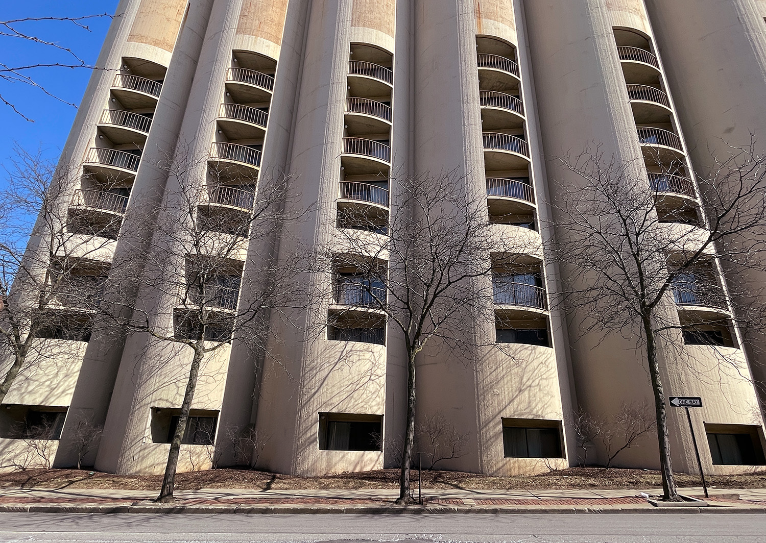 Akron business partners to buy historic Quaker Square complex